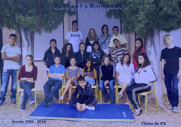 Photo de classe CLASSE 4 ème 4 de 2009, Collège La Bourgade - Copains d ...