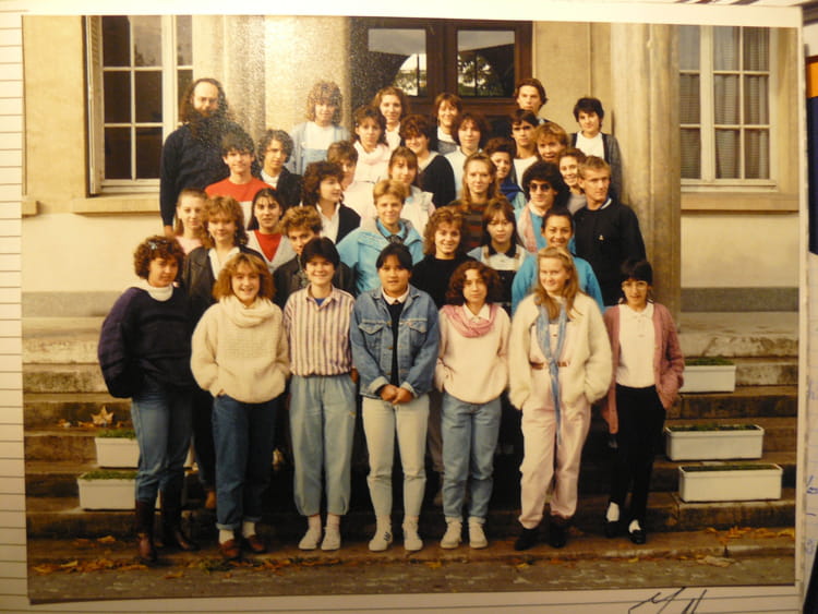 Photo de classe 1ere A1 - 1986-1987 de 1986, Lycée Elie Cartan ... Photo de classe 1ere A1 - 1986-1987 de 1986, Lycée Elie Cartan ...