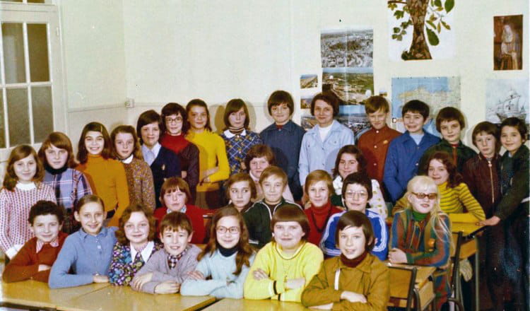 Photo de classe CM2 de 1973, Ecole Sainte Geneviève - Copains d'avant