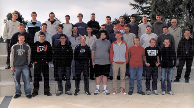Photo de classe TGT de 2003, Lycée Pierre Mechain - Copains d'avant