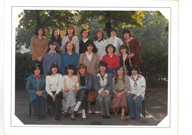 Photo de classe 3ème année de C.A.P. de 1979, La Saussaye, Neuilly Sur ...