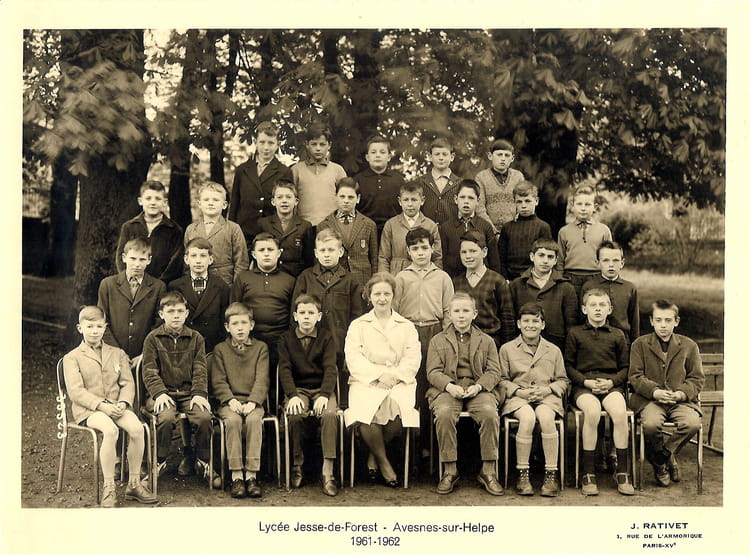 Photo de classe 6ème classique 1961 1962 de 1961, Lycée Jessé De Forest ...