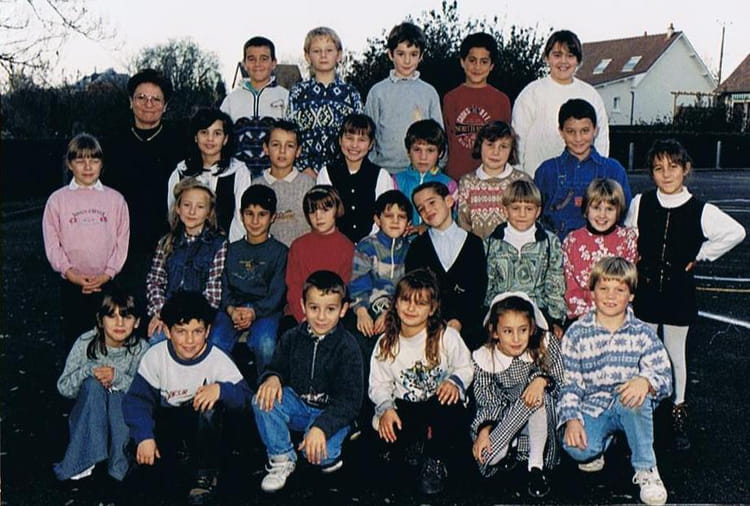 Photo de classe Mme Tinnier de 1996, Ecole La Bergeronnerie (Saint ...