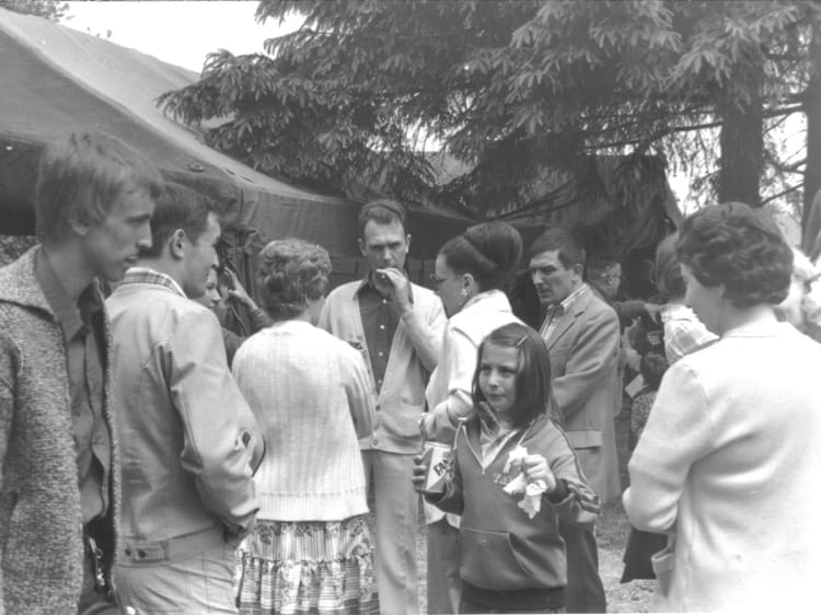 Photo de classe Avant le Méchoui de 1977, 401 Bcs - Copains d'avant