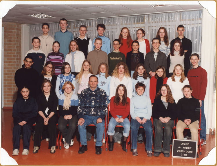 Photo de classe 2de10 de 2003, Lycée Alexandre Ribot - Copains d'avant