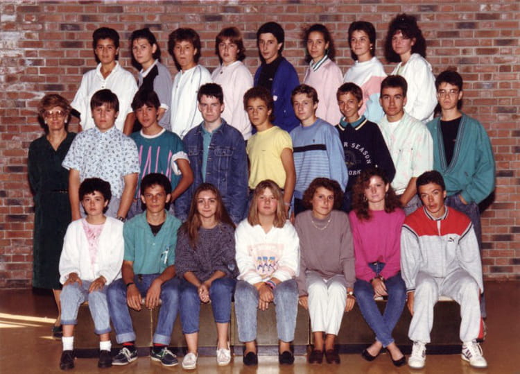Photo de classe Classe 3ème de 1987, Collège L'agiot - Copains d'avant