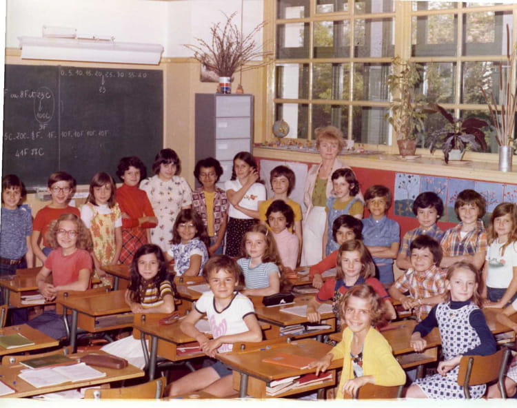 Photo de classe C.e 2 de 1975, Ecole Paul Chevalier - Copains d'avant