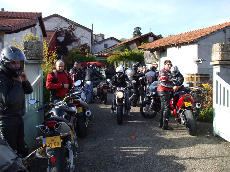 Photo de classe SORTIE MOTOBEAUJO 10.2008 de 2008, CMB CLUB ...