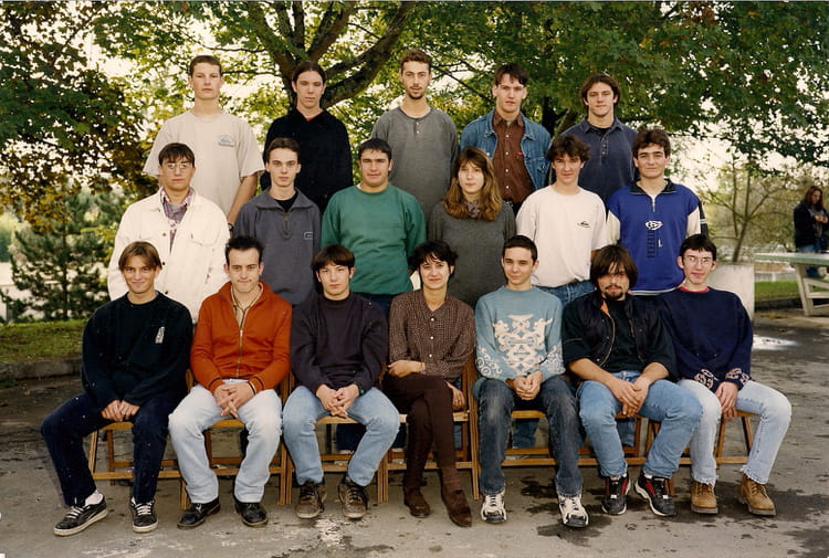 Photo de classe TGEA de 1997, Lycée Emile Combes - Copains d'avant