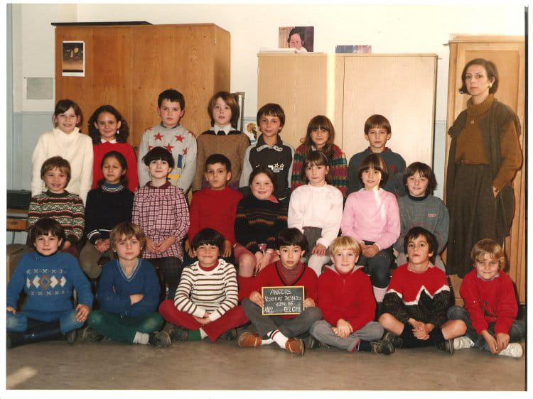 Photo de classe Ce2 de 1984, école Robert Desnos - Copains d'avant