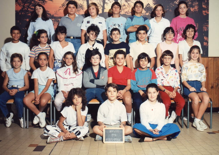 Photo de classe 5ème 1 de 1985, Collège Antoine Risso - Copains d'avant