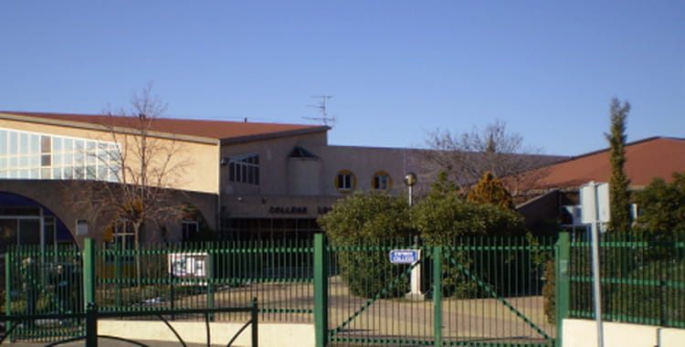 Photo de classe Vu college Louis Leprince Ringuet ( La Fare les Olivier ...