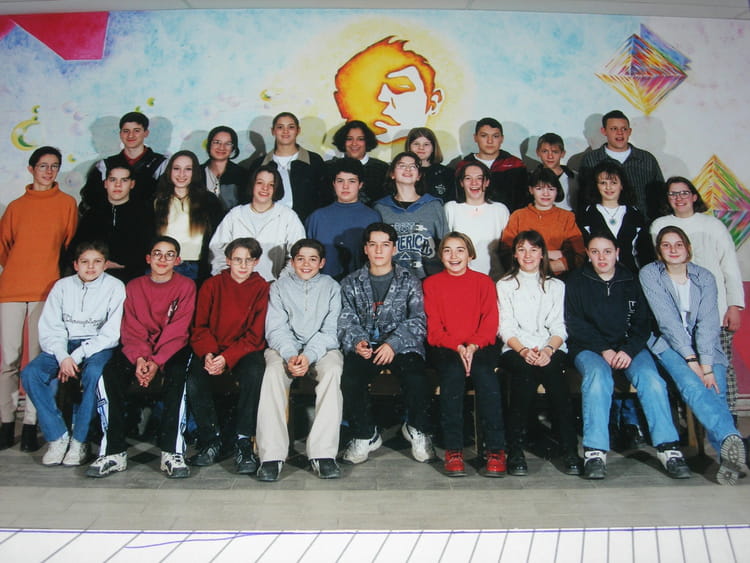 Photo de classe 4ème de 1997, Collège Léon Marie Fournet - Copains d'avant