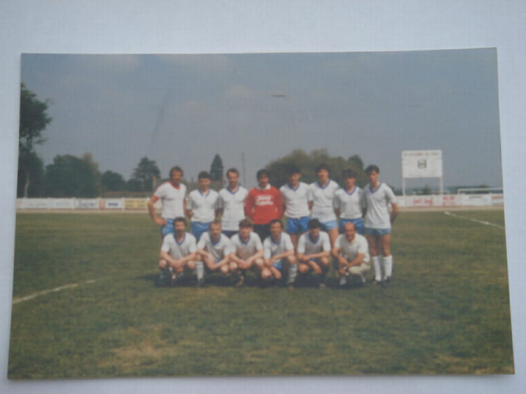 Photo de classe équipe 1 de 1989, Us Janzé - Copains d'avant