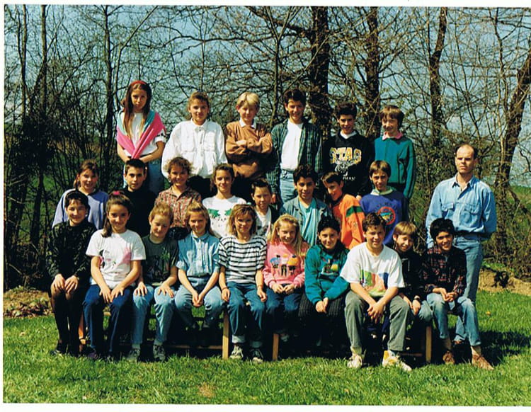 Photo de classe 6 ème D de 1991, Collège René Long - Copains d'avant