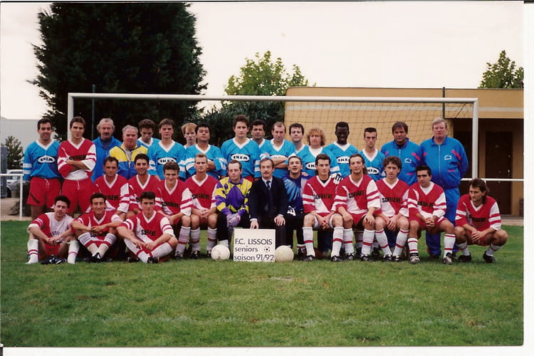 Photo de classe FC LISSOIS équipes séniors 91/ 92 de 1991, FC LISSES ...