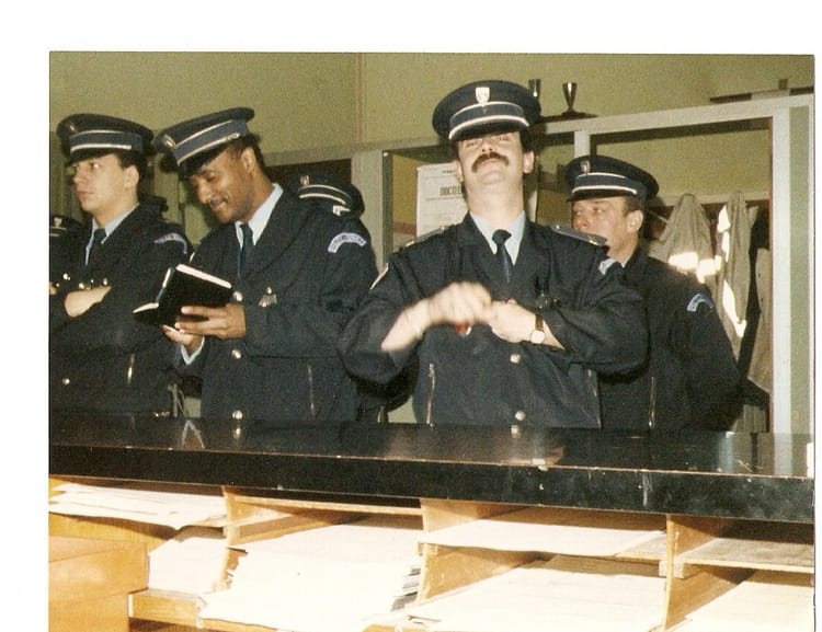 Photo de classe Brigade de nuit de 1999, Commissariat Du 19ème ...