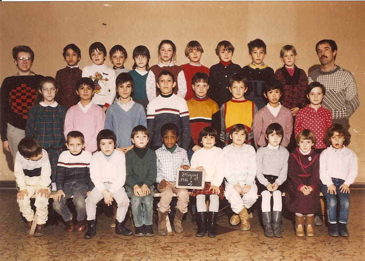 Photo de classe Formation TUC de 1986, école Primaire Trizay Les ...
