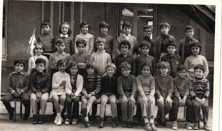 Photo de classe CE2 chez M Leconte de 1971, ECOLE CHAULAN - Copains d'avant