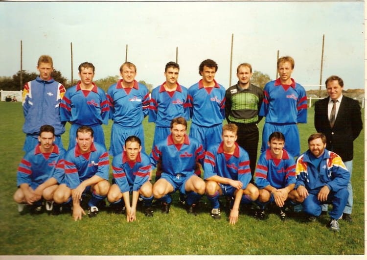 Photo de classe FC Loon Plage 92-93 de 1992, Fc Loon Plage - Copains d ...