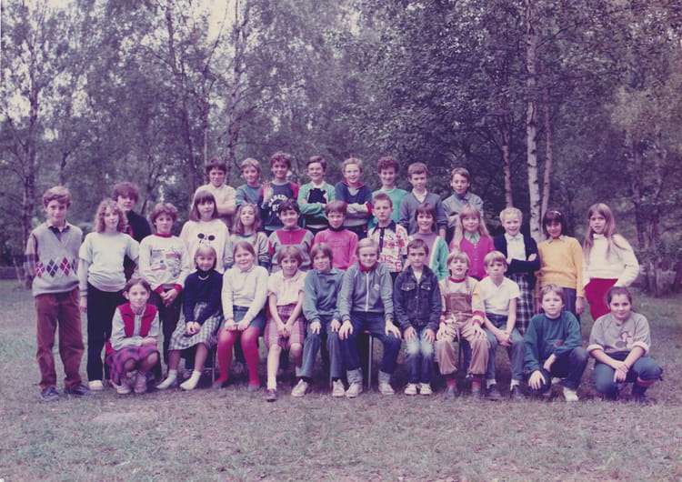 Photo de classe CM2 - 1984/85 de 1984, Ecole Jean De La Fontaine ...