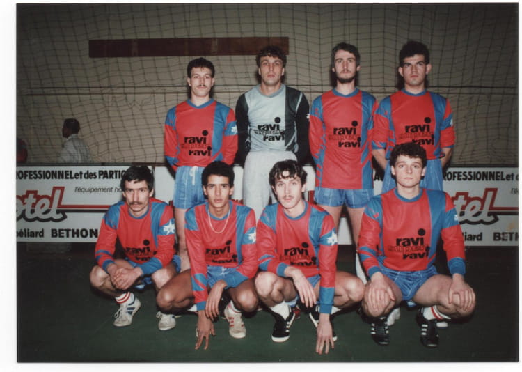 Photo de classe Mini Cimbali 1986 de 1986, CS BEAUCOURT - Copains d'avant