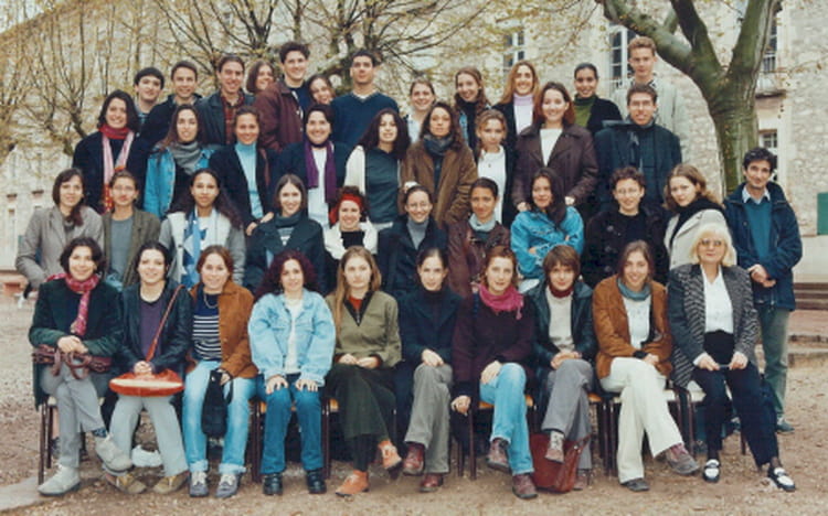 Photo de classe L.S.2 1999-2000 de 2000, Lycée Joffre - Copains d'avant