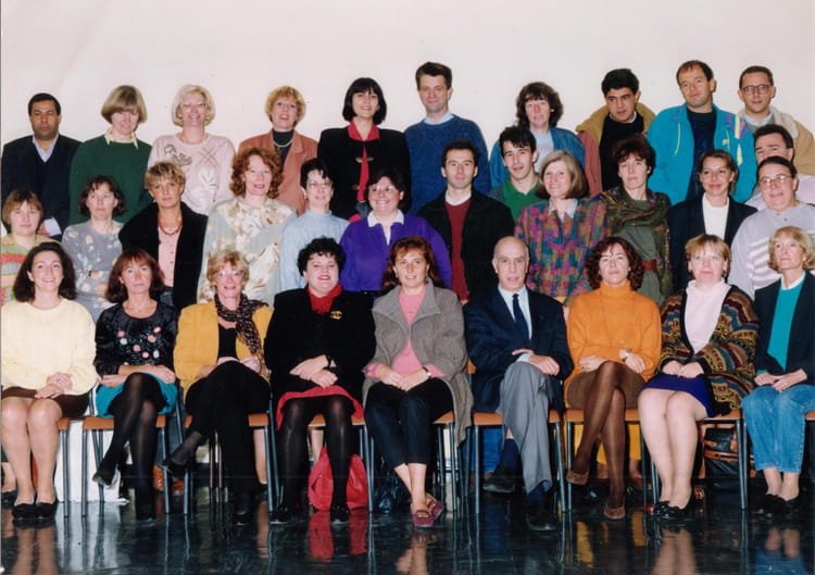 Photo de classe Equipe enseignante de 1987, Lycée Professionnel Ile De ...
