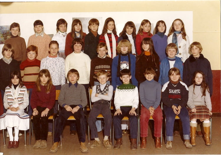 Photo de classe 6ème de 1979, Collège Saint-exupéry - Copains d'avant