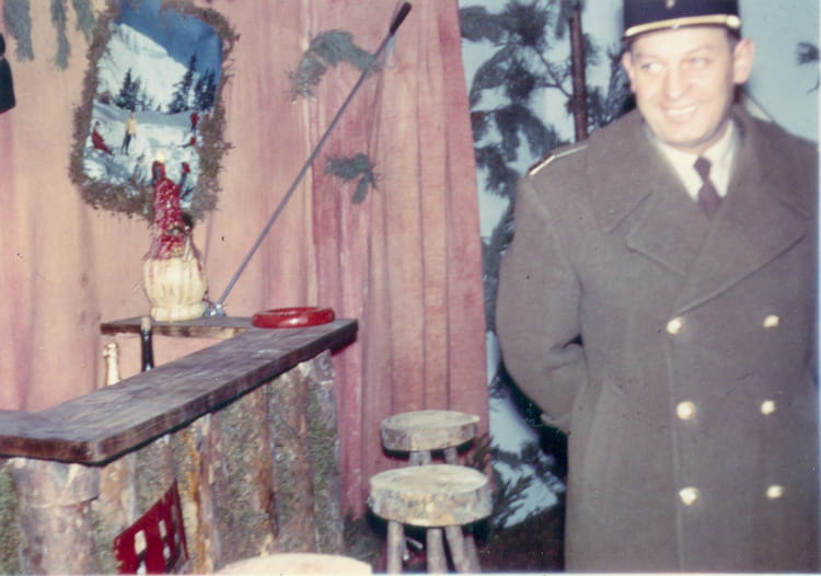 Photo de classe La 3° compagnie accueille le chef de corps de 1964, 32é ...