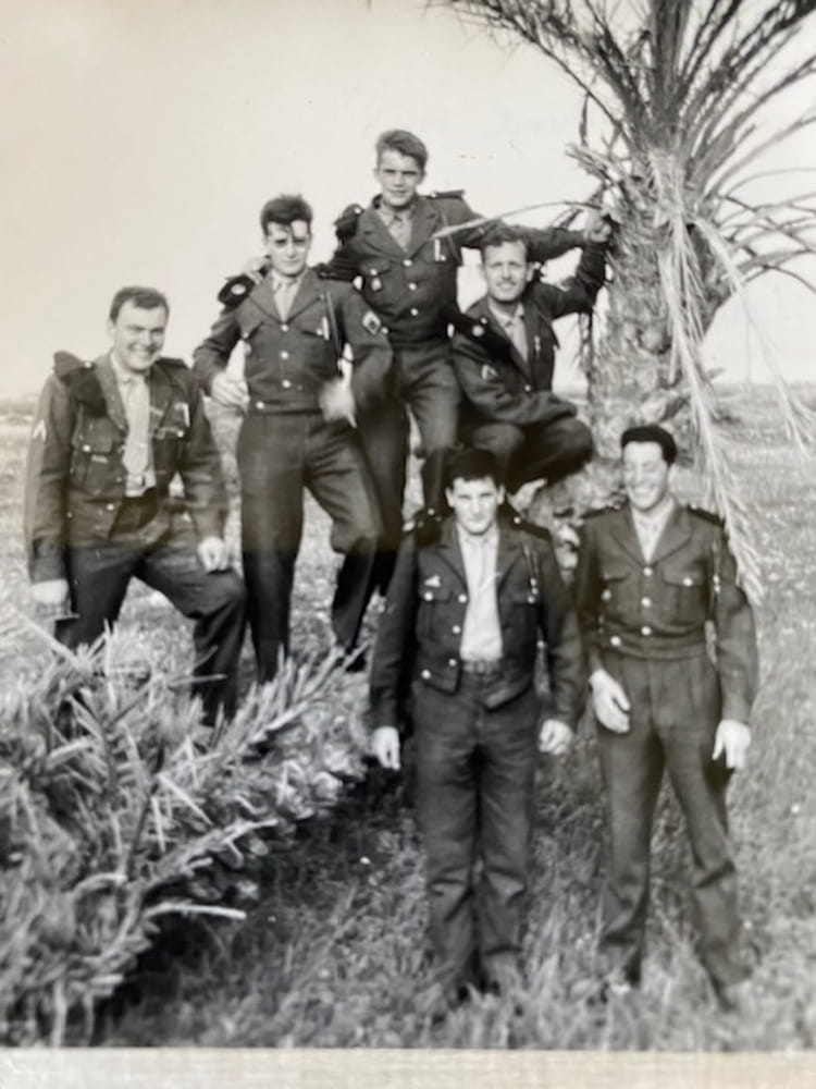 Photo de classe Bizerte Avril 1963 de 1963, 8éme Régiment Interarme ...