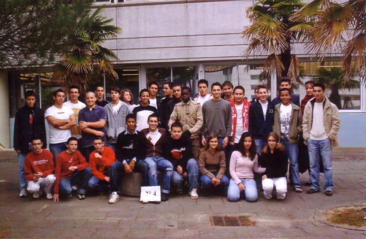 Photo de classe 2ng GT3 de 2006, Lycée Polyvalent Les Iris - Copains d'avant