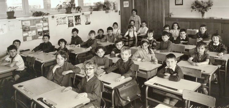Photo de classe Classe de CE1 et CE2 de 1971, ECOLE EDMOND GUION ...