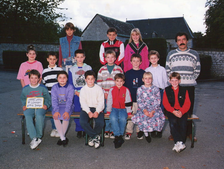 Photo de classe CM1 de 1995, Ecole (Jumieges) - Copains d'avant