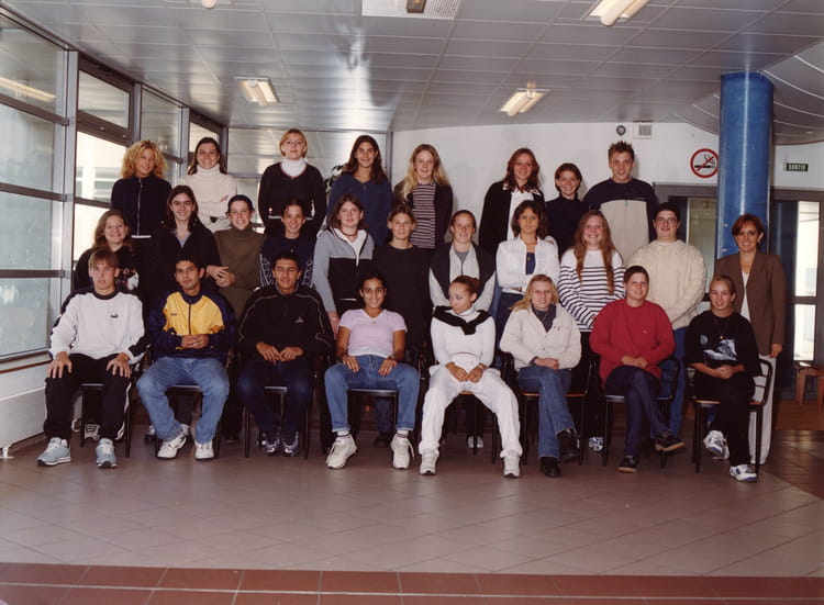 Photo de classe TVAM2 de 2000, Lycée Professionnel Planoise - Copains d ...