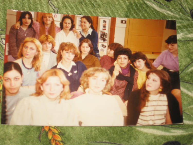 Photo de classe EB3 de 1980, MARIE VIDALENC - Copains d'avant