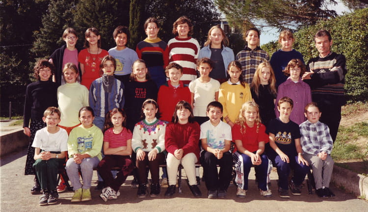 Photo de classe CM2 de 1998, Ecole Gabriel Joubert (Beaumont) - Copains ...