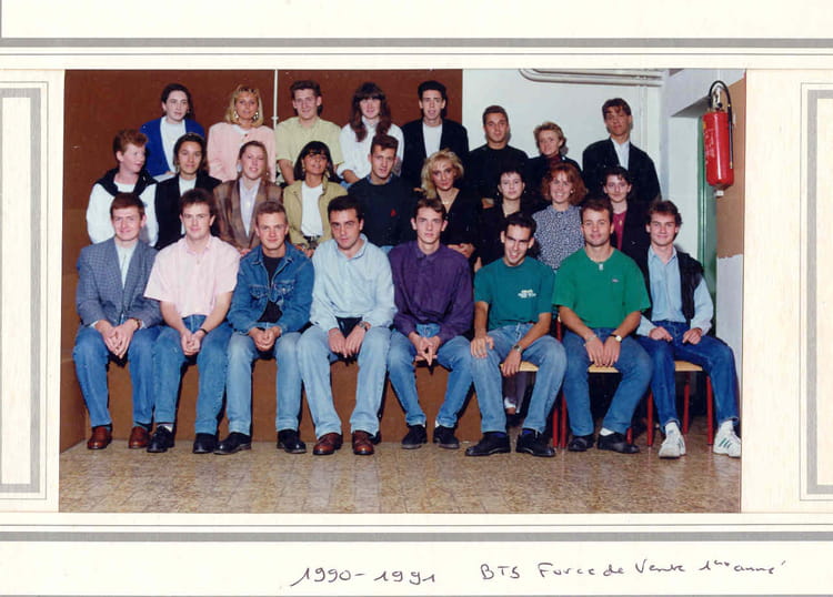 Photo de classe BTS Force de Vente 1991-92 de 1991, Tézenas Du Montcel ...