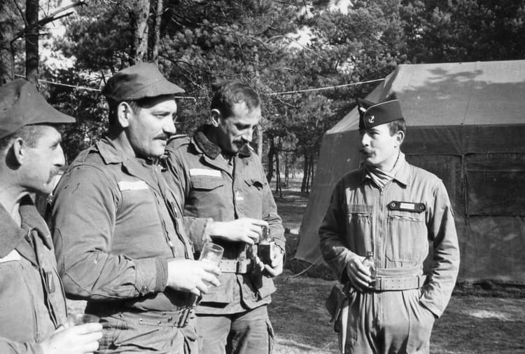 Photo de classe 21 rima-1 escadron-2 peloton de 1974, 21 Rima - Copains ...