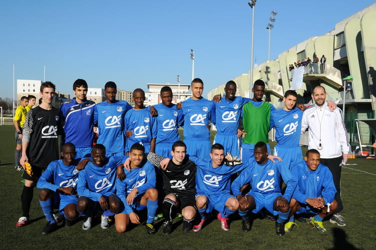 Photo de classe U 19 de 2011, SAINT DENIS US - Copains d'avant