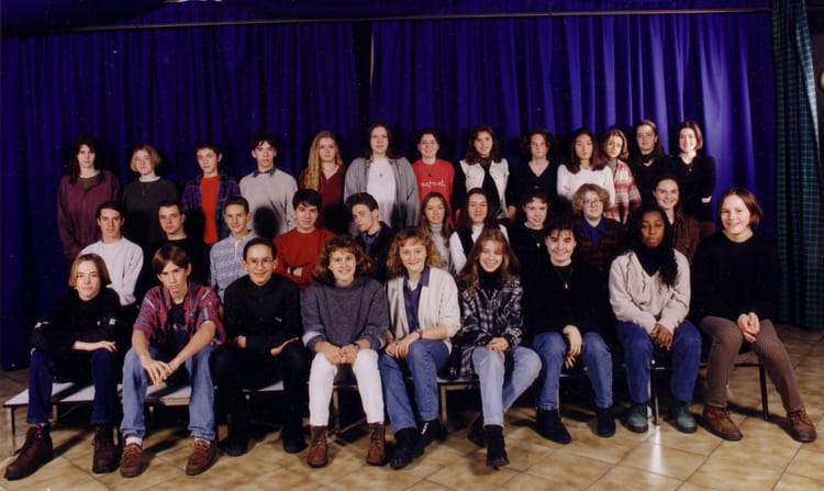 Photo de classe 2D14 1995-1996 de 1995, Lycée Auguste Angellier ...