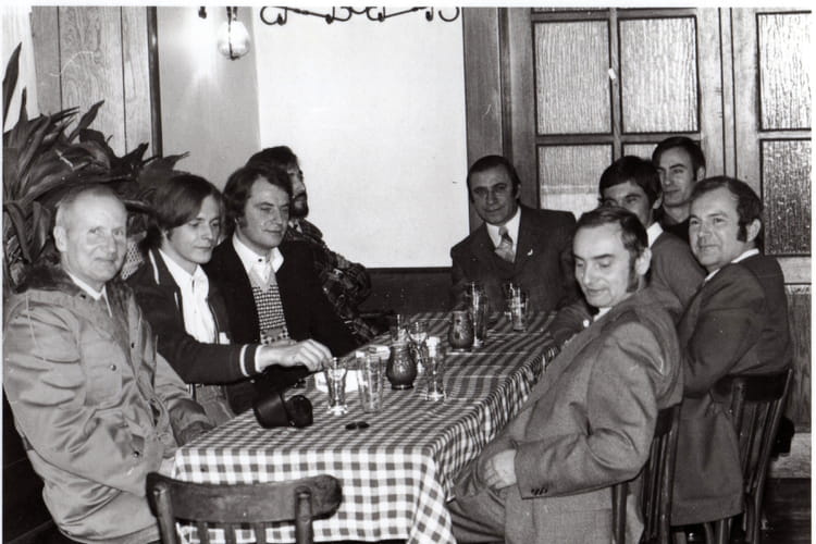 Photo de classe Inspection Technique de 1975, Scc,cdf,cdf Chimie,elf ...