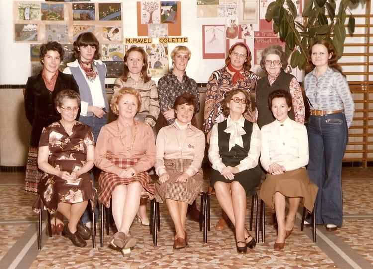 Photo de classe 1977-1978...Equipe pédagogique de l'Ecole de Filles ...