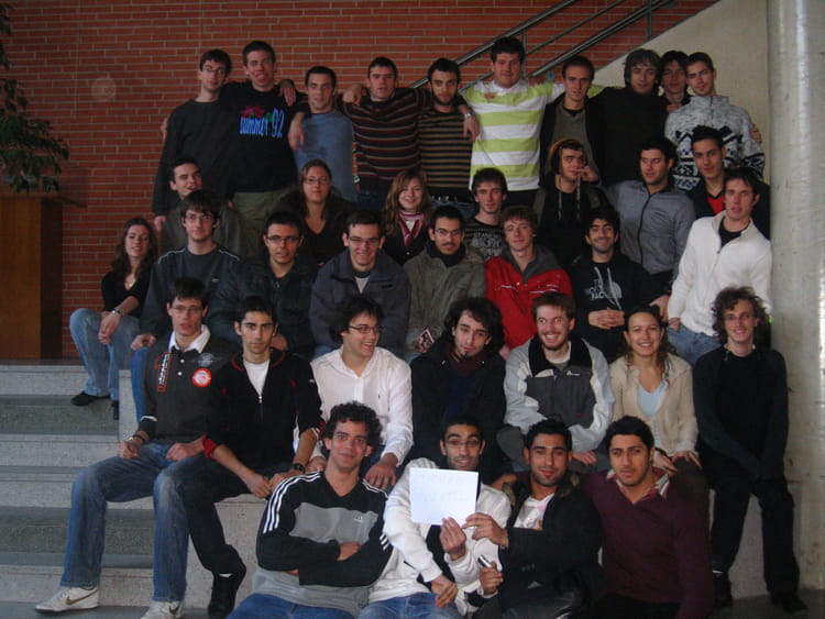 Photo de classe 1ère année EN 2010 de 2007, Enseeiht (Ecole Nationale Supérieure D ...