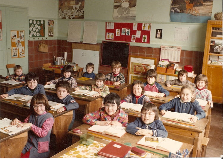 Photo de classe Cp de 1977, Ecole (Chassignolles) - Copains d'avant