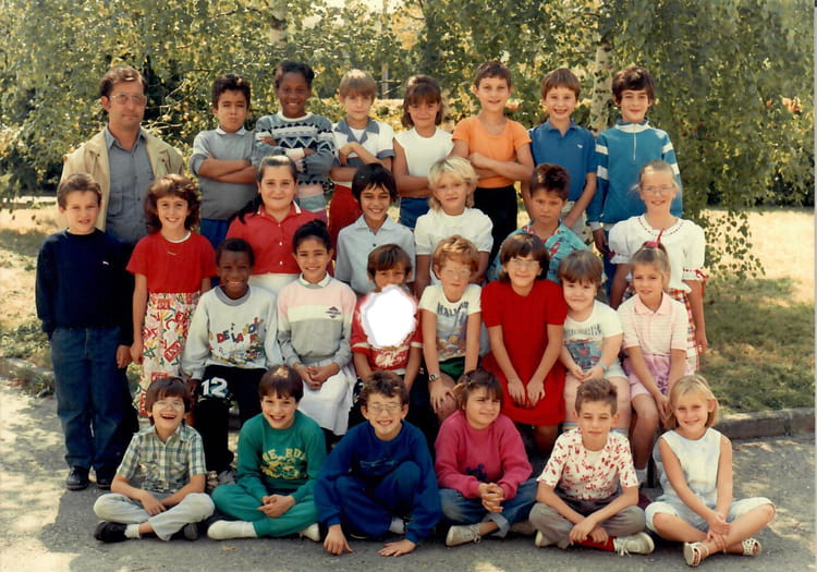 Photo de classe Classe CE2 Mr Maton 1986-87 de 1986, ECOLE FREDERIC ...