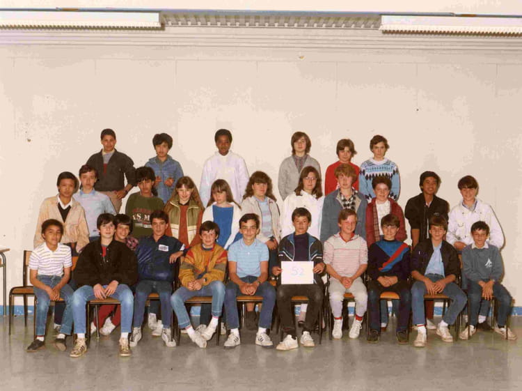 Photo de classe 5è2 de 1983, Collège Edouard Herriot - Copains d'avant