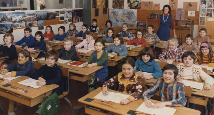 Photo de classe Cm1 de 1975, ECOLE CLEMENT MAROT - Copains d'avant