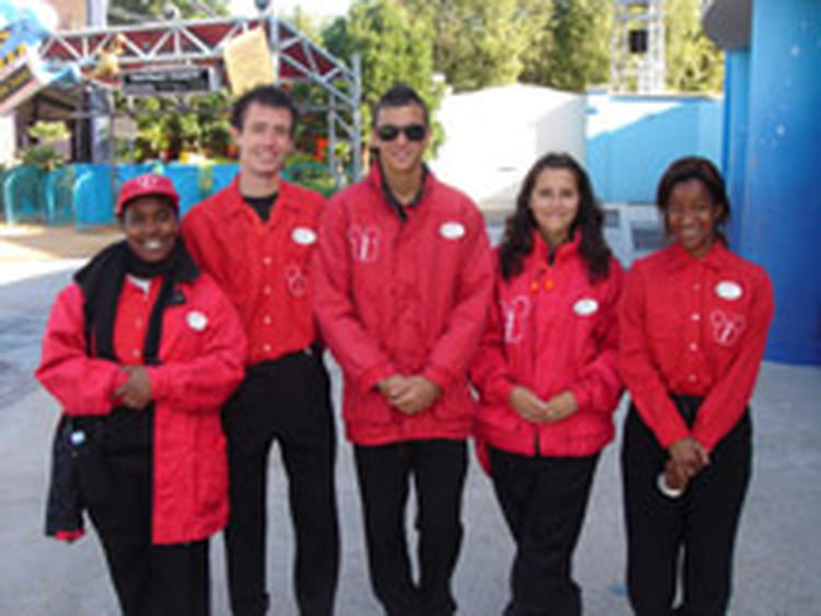 Photo de classe Guest flow de 2009, Disneyland Paris - Copains d'avant
