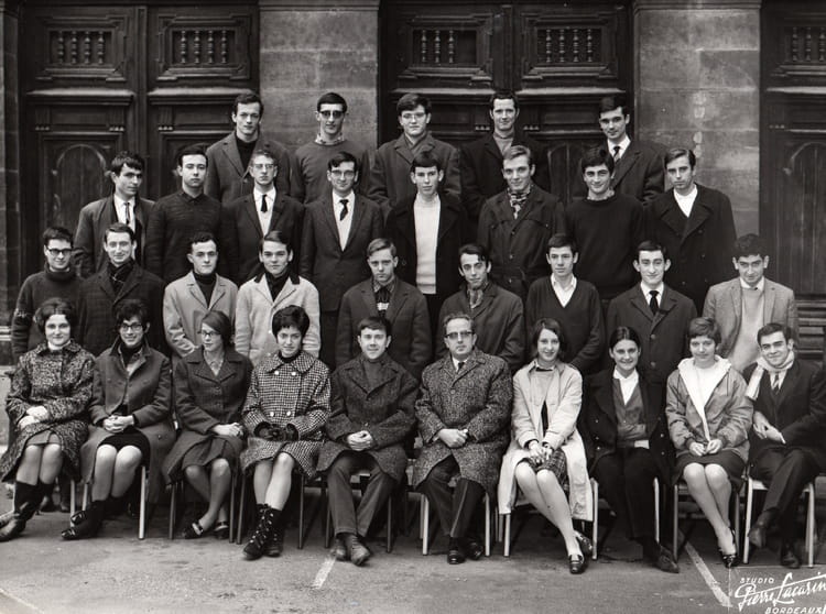 Photo de classe MathSpé A' de 1966, Lycée Michel Montaigne - Copains d ...